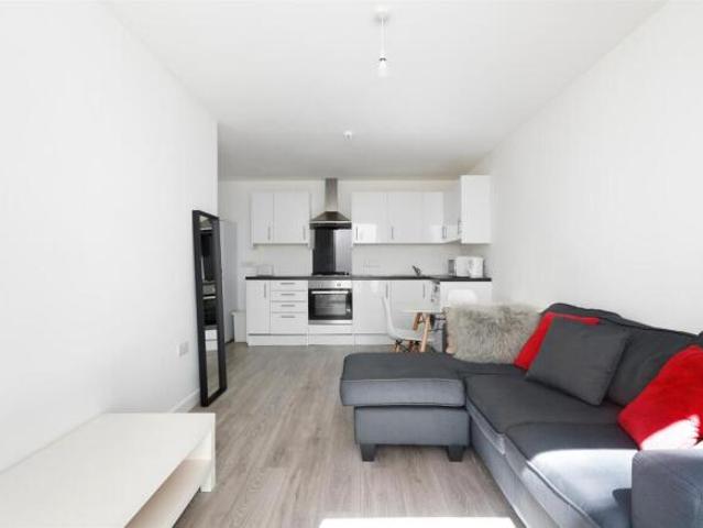 2 bedroom flat for rent in Newmarket Terrace, Brighton, BN2