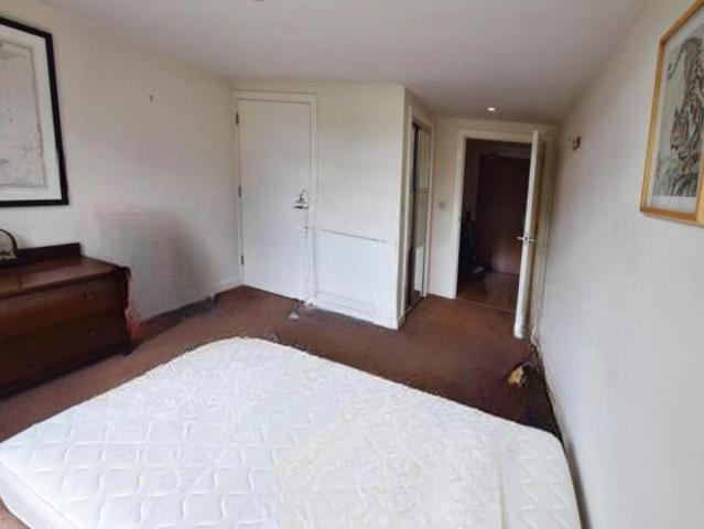 2 bedroom flat for rent in Newsom Place, Hatfield Road, St Albans, AL1