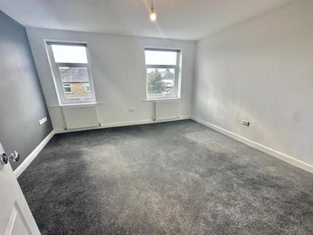 2 Bedroom Flat For Rent In Newsome