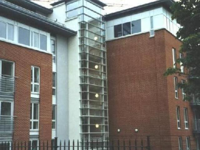 2 Bedroom Flat For Rent In Ng1, Nottingham