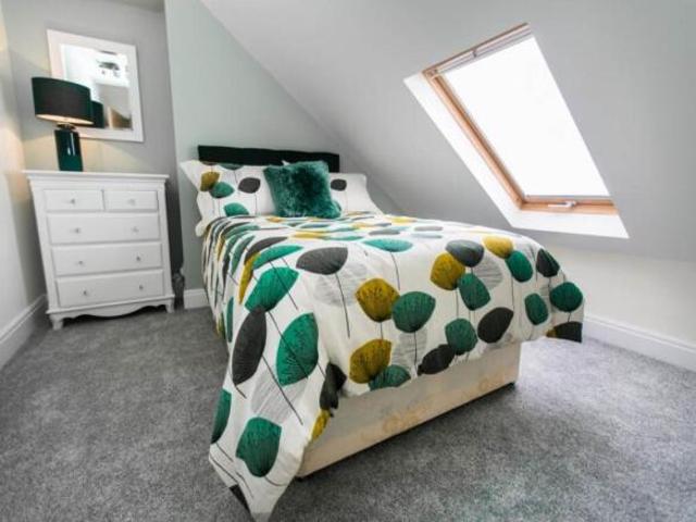 2 bedroom flat for rent in Ninian Road, Roath, Cardiff, CF23