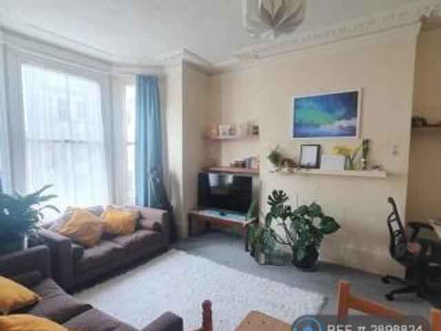 2 bedroom flat for rent in Nightingale Road, Southsea, PO5