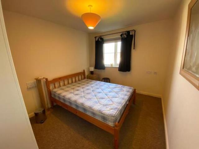 2 bedroom flat for rent in North Way, Headington, Oxford, OX3