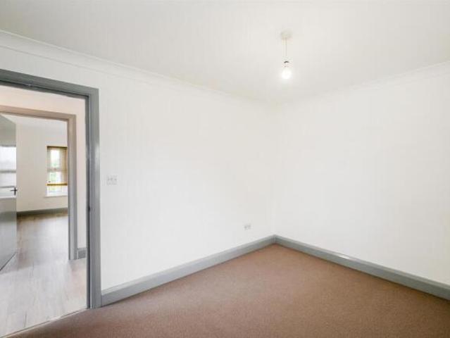 2 bedroom flat for rent in North Birkbeck Road, Leytonstone, E11