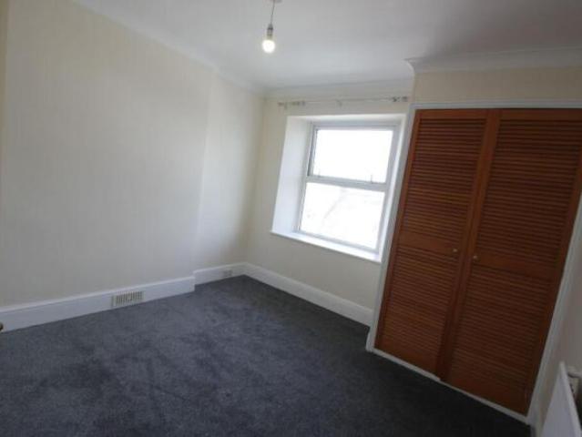 2 bedroom flat for rent in North Hill, Plymouth, PL4