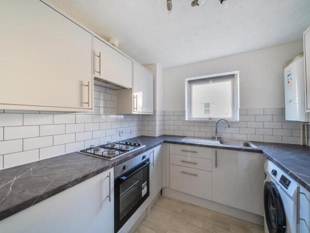 2 bedroom flat for rent in North Row, Central, Milton Keynes, MK9