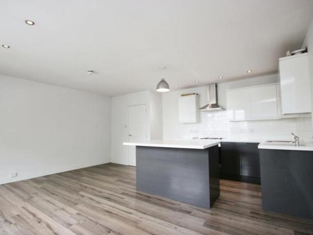 2 bedroom flat for rent in North St Southville, BS3