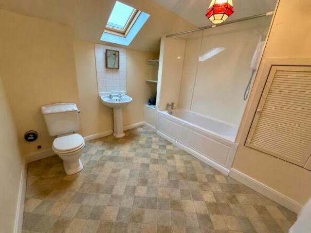 2 bedroom flat for rent in North Street, Charing Cross, Glasgow, G3