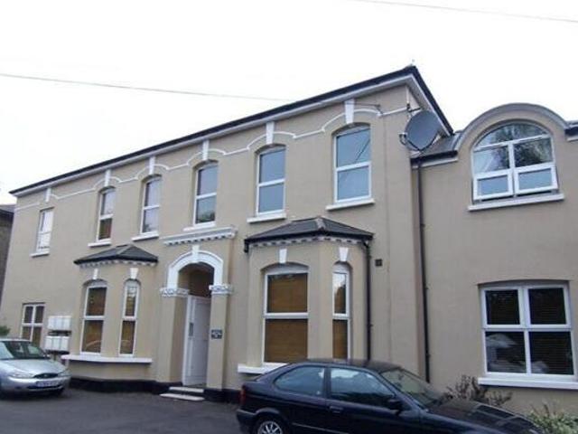 2 Bedroom Flat For Rent In Northcray Road