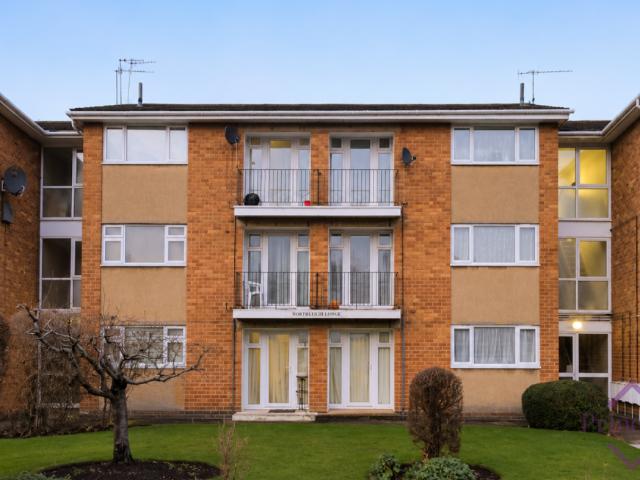 2 bedroom flat for rent in Northfield House, Steel Road, Birmingham, B31