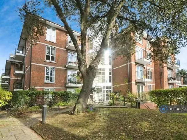 2 bedroom flat for rent in Northlands, Bromley, BR1