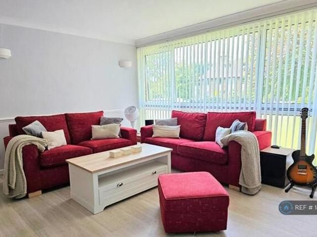 2 Bedroom Flat For Rent In Northwood