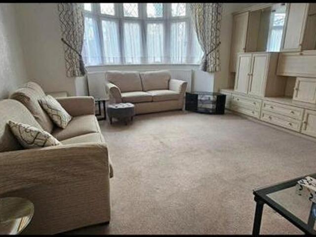 2 Bedroom Flat For Rent In Northwood