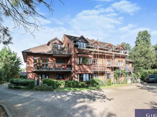 2 Bedroom Flat For Rent In Northwood, Middlesex