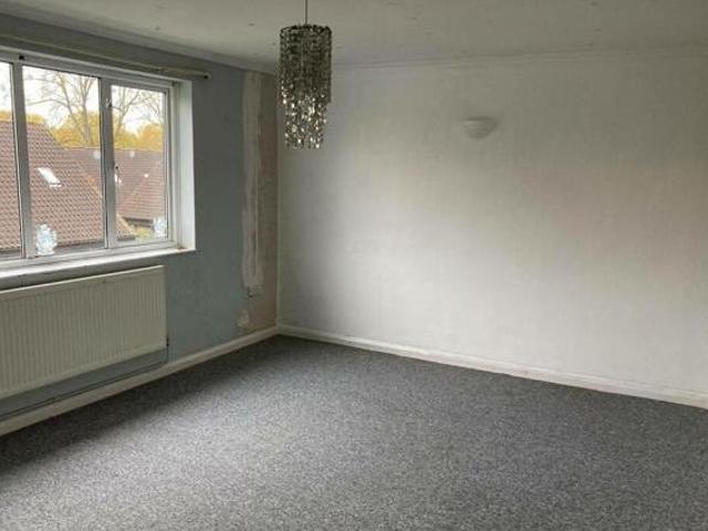 2 Bedroom Flat For Rent In Norbury, London
