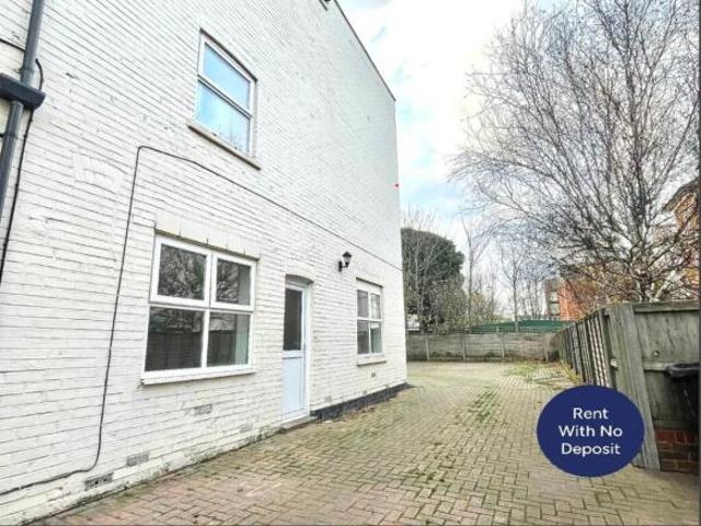 2 bedroom flat for rent in Norfolk Road, Cliftonville, Margate, Kent, CT9