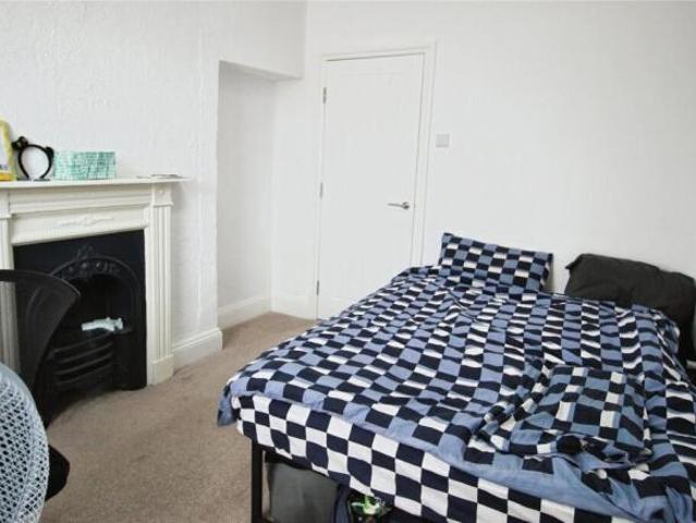 2 bedroom flat for rent in Notte Street, Plymouth, Devon, PL1
