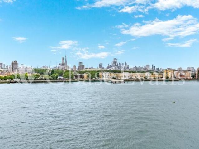 2 bedroom flat for rent in Nova Building, 3 Newton Place, Isle Of Dogs, London, E14
