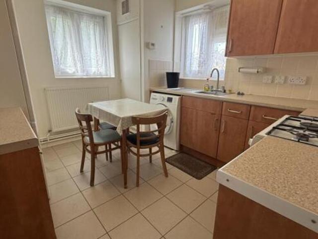 2 bedroom flat for rent in Nye Bevan Estate, Hackney, E5