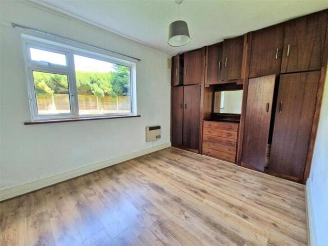 2 bedroom flat for rent in Oakwood Court, Leeds, West Yorkshire, UK, LS8