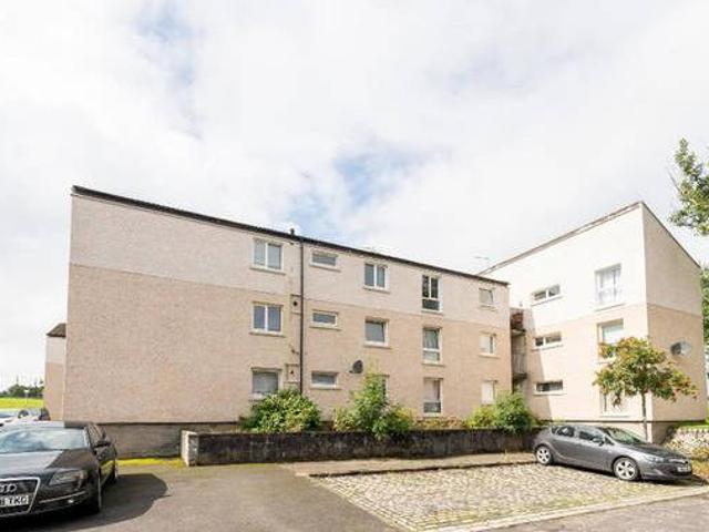 2 bedroom flat for rent in Oak Road G67