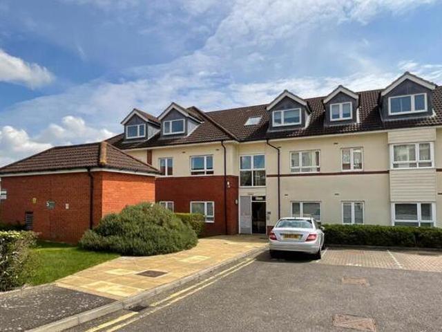 2 Bedroom Flat For Rent In Oak Road South