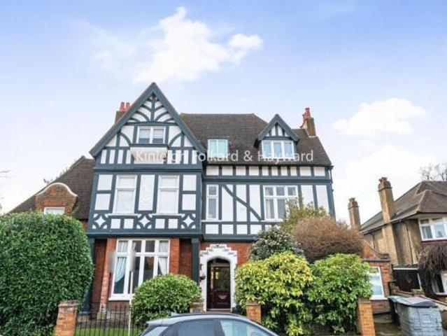 2 bedroom flat for rent in Oaklands Road, Bromley, BR1