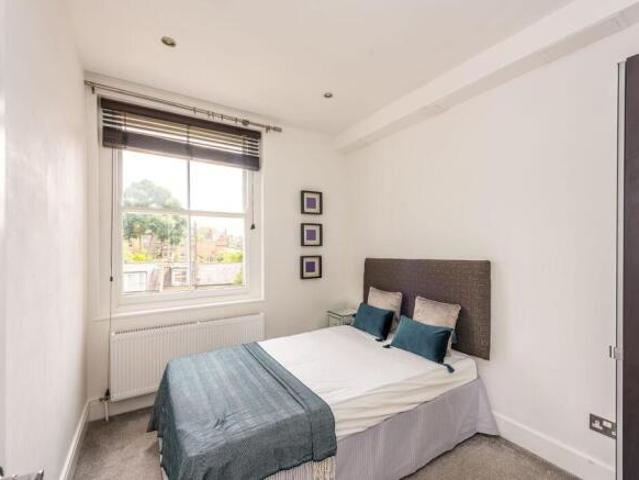 2 bedroom flat for rent in Oakley Street, Chelsea, London, SW3