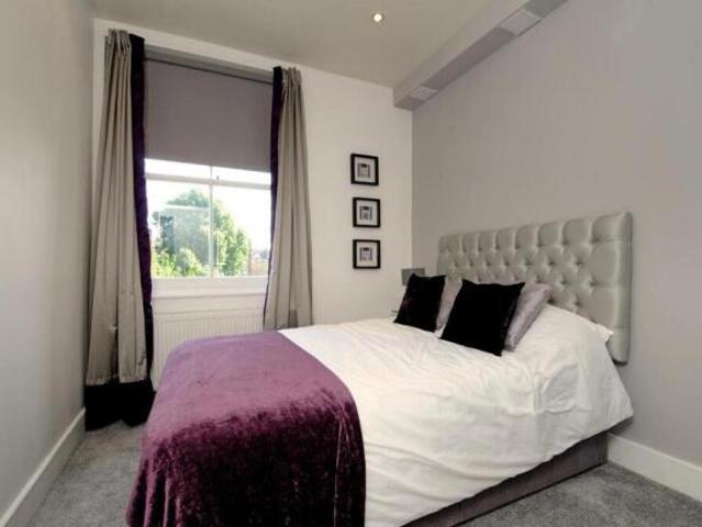 2 bedroom flat for rent in Oakley Street, Chelsea, SW3