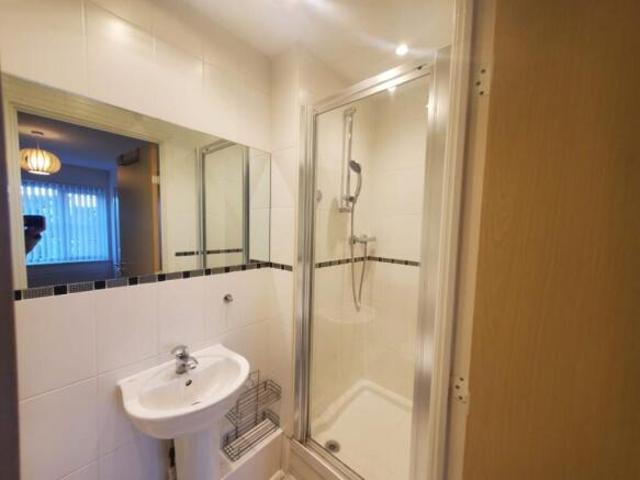2 bedroom flat for rent in Oakside Court, Barkingside, IG6