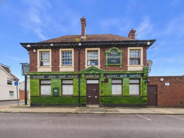 2 bedroom flat for rent in Old Canal Inn, Shirley Avenue, PO4