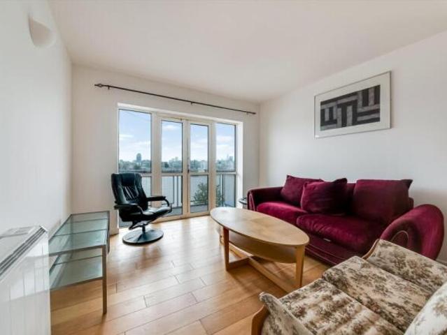 2 bedroom flat for rent in Riverview Court, Old Bellgate Place, London E14