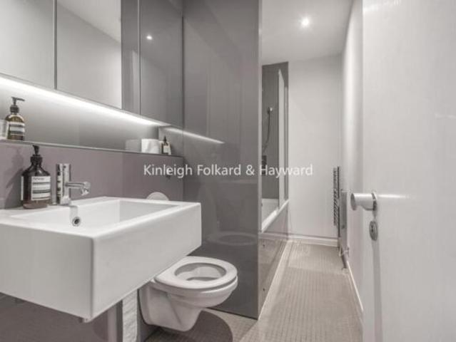 2 bedroom flat for rent in Old Brewery Mews, Hampstead, London, NW3