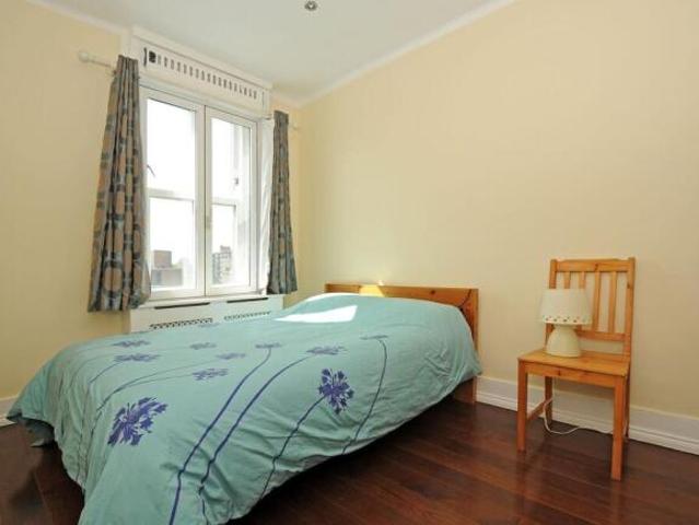 2 bedroom flat for rent in Old Kent Road, London, SE1