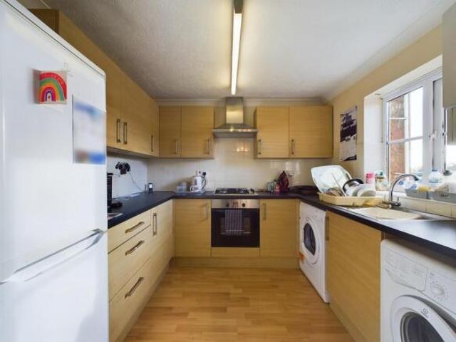2 bedroom flat for rent in Old Laira Road, Laira, PL3