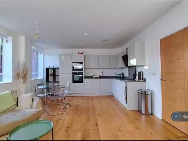 2 bedroom flat for rent in Old Shoe Factory, Bristol, BS2