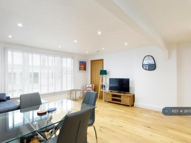 2 bedroom flat for rent in Old Steine, Brighton, BN1