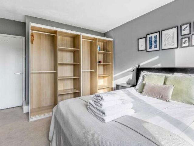 2 bedroom flat for rent in, Old Paradise Street, SE11