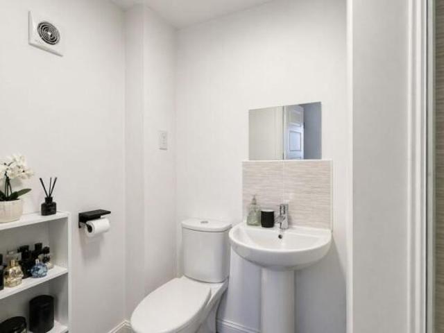 2 bedroom flat for rent in Old Park Avenue, Exeter, EX1