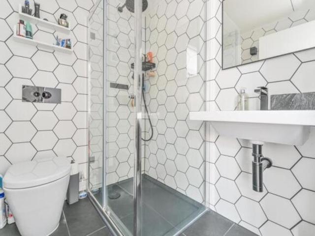 2 bedroom flat for rent in Old Town, Clapham, London, SW4