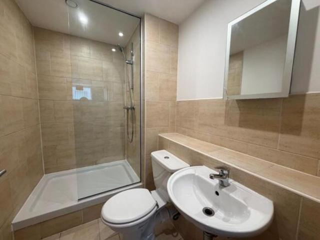 2 bedroom flat for rent in Oldham Street, Liverpool, L1