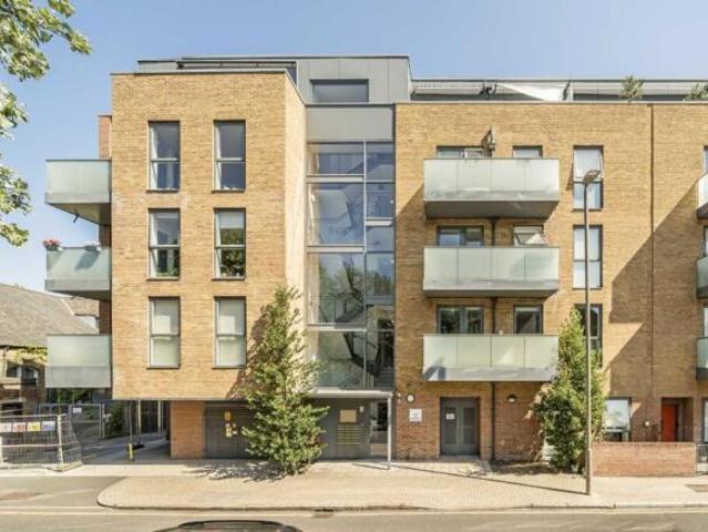 2 bedroom flat for rent in Oldridge Road, BALHAM, SW12