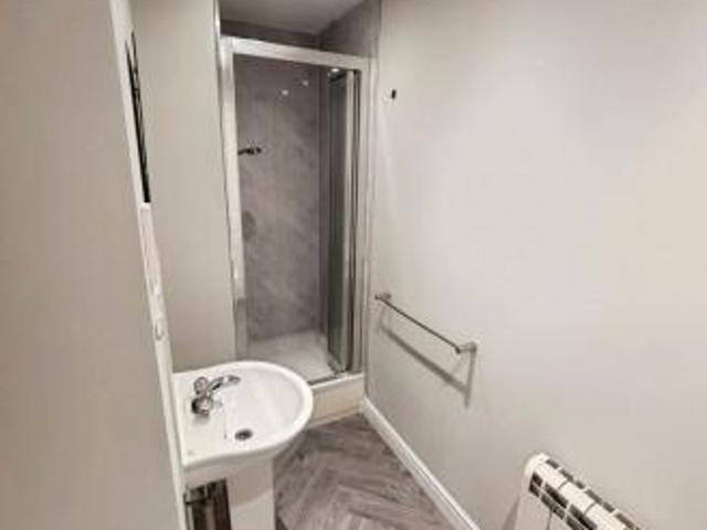 2 bedroom flat for rent in Olsen Rise, Bunkers Hill, Lincoln, LN2
