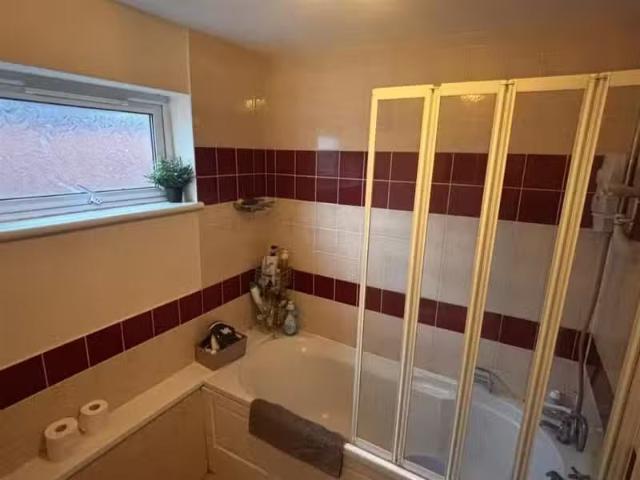 2 bedroom flat for rent in Onslow Close, Hatfield, AL10
