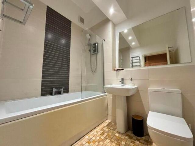 2 bedroom flat for rent in Onslow Drive, Dennistoun, Glasgow, G31
