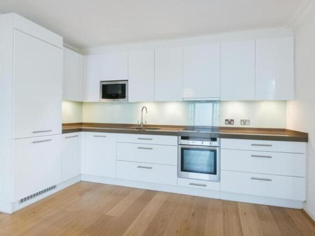 2 bedroom flat for rent in Onslow Square, London SW7
