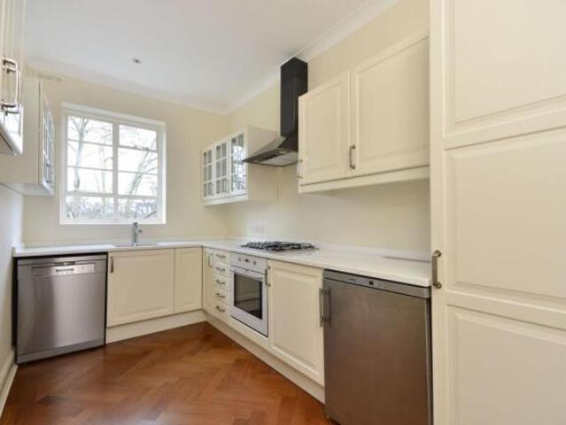 2 bedroom flat for rent in Onslow Square, South Kensington, London, SW7