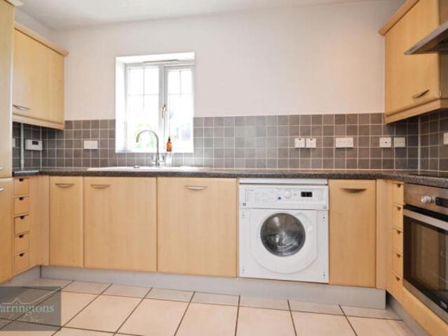 2 bedroom flat for rent in Osborne Heights, Warley, Essex, CM14