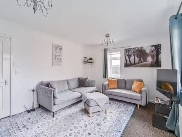 2 bedroom flat for rent in Osprey Close, Bromley, BR2