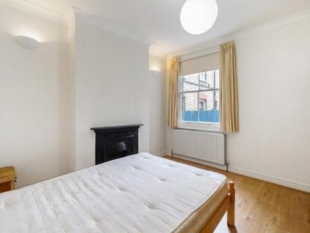 2 bedroom flat for rent in Ormiston Grove, The Groves, Shepherd's Bush, W12